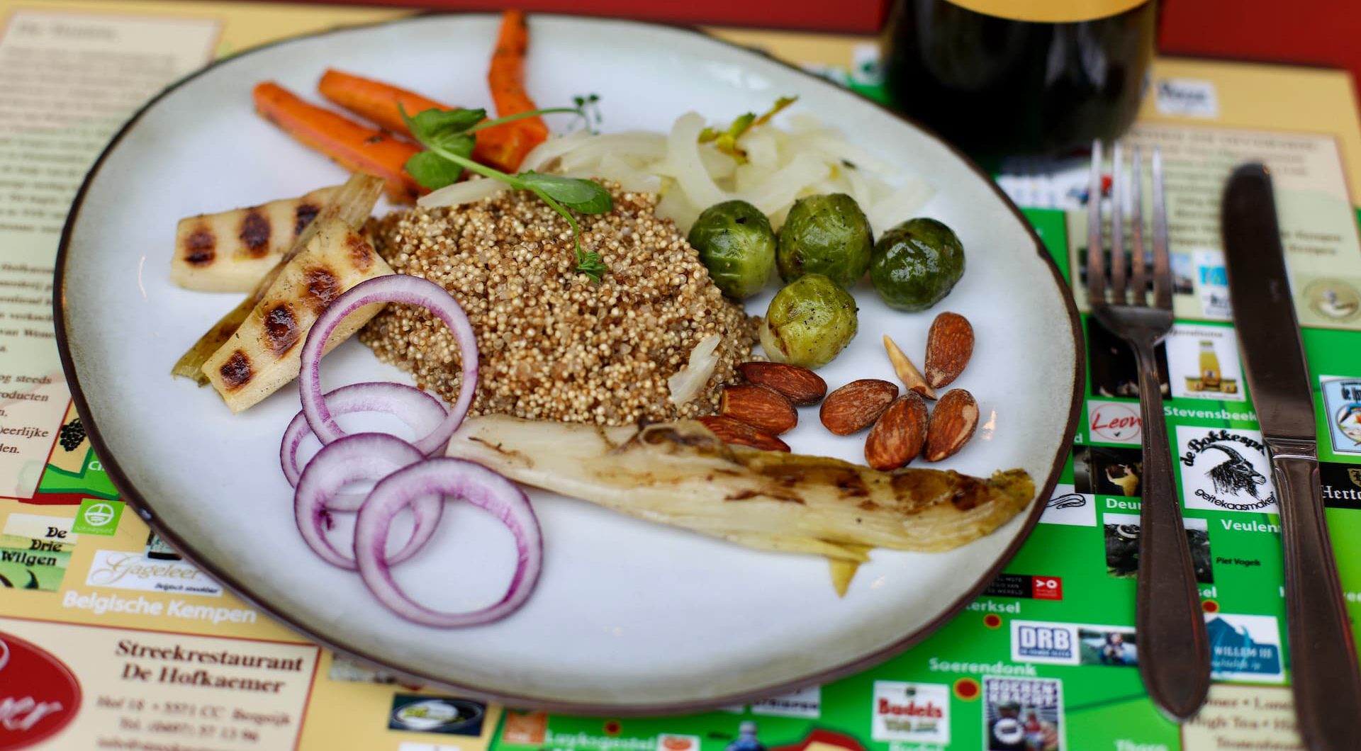 Quinoa bowl vegan met seizoensgroenten | Puur! uit eten