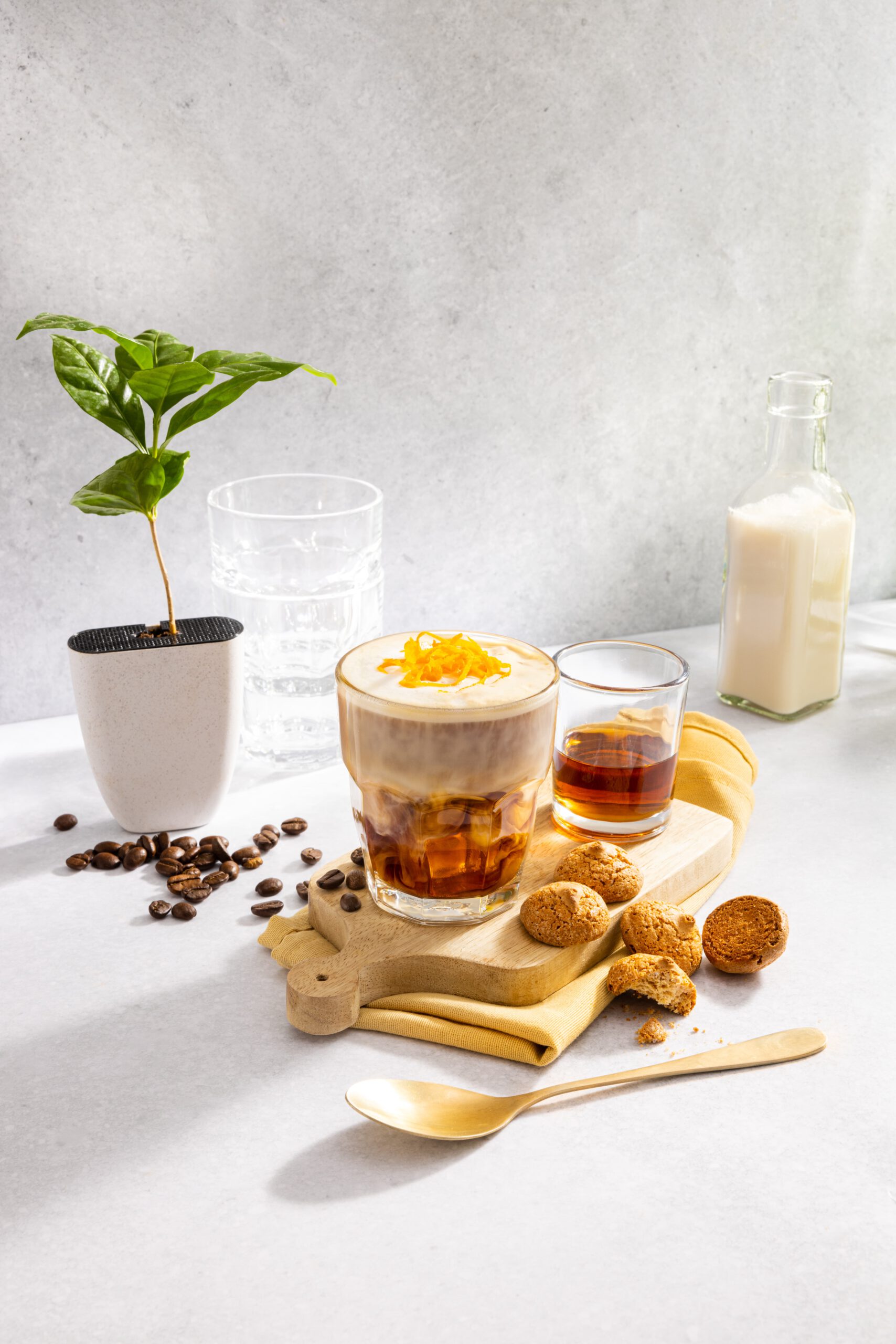 Corretto amaretto iced cappuccino, vegan recept | Puur! uit eten